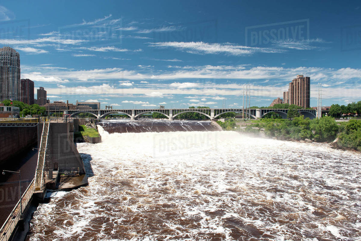 Dam on the Mississippi River in Minneapolis, Minnesota, USA - Royalty ...